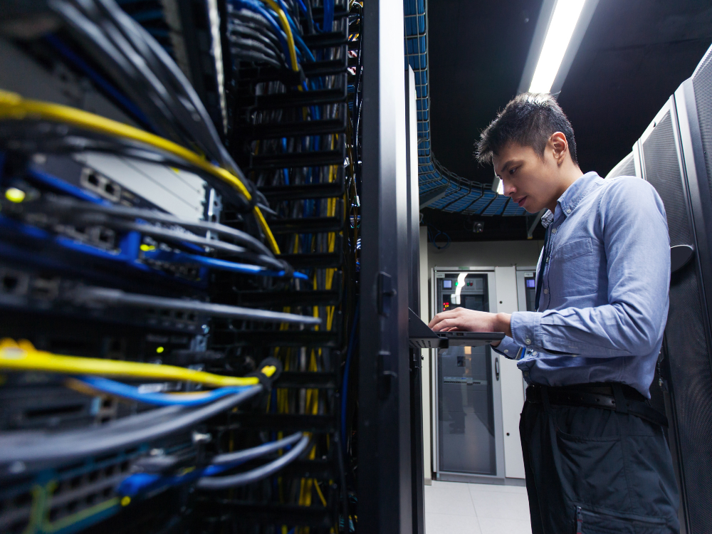 Power Management in Data Center Racks